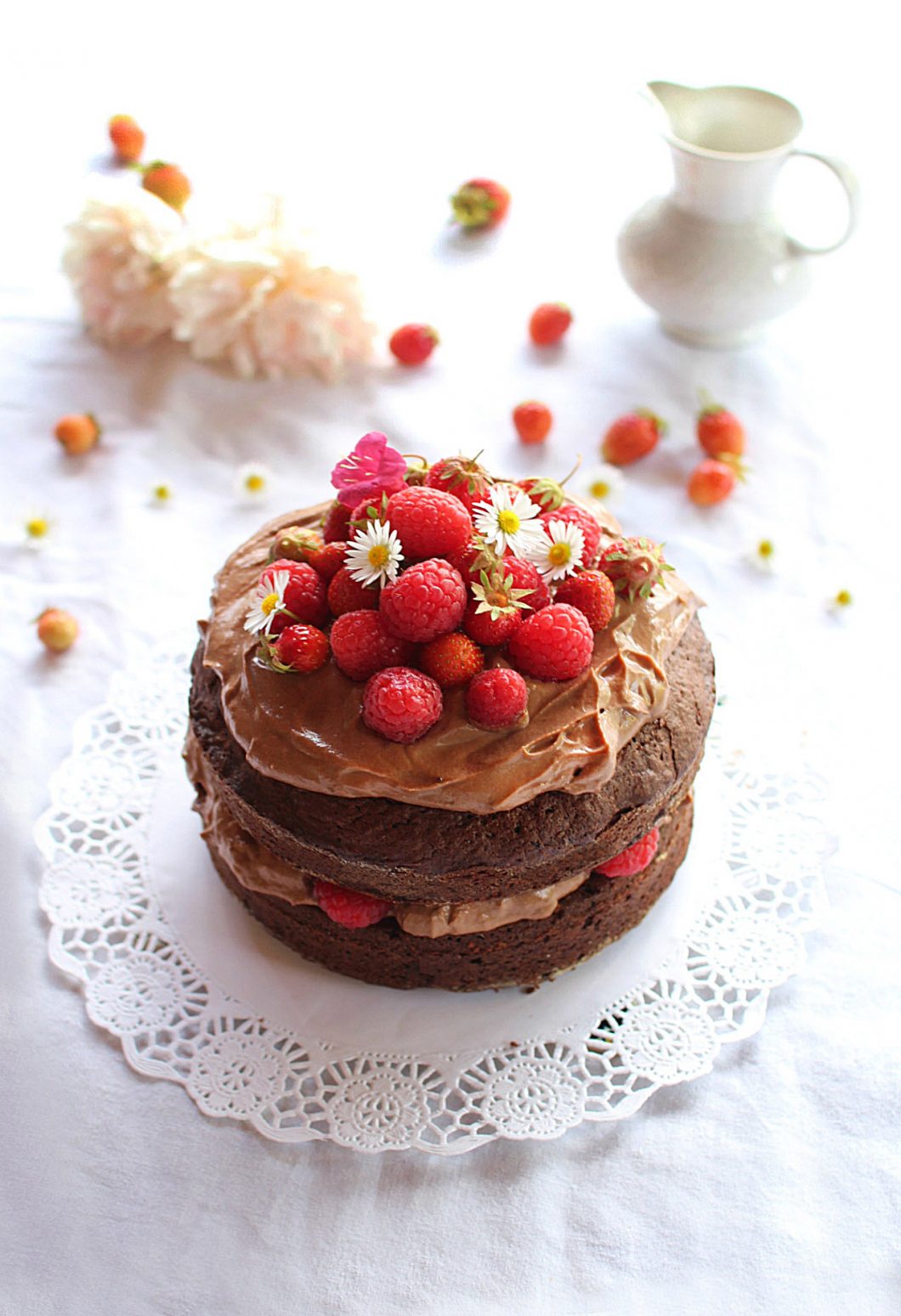 Gâteau double chocolat au mascarpone et fruits rouges | Royal Chill ...