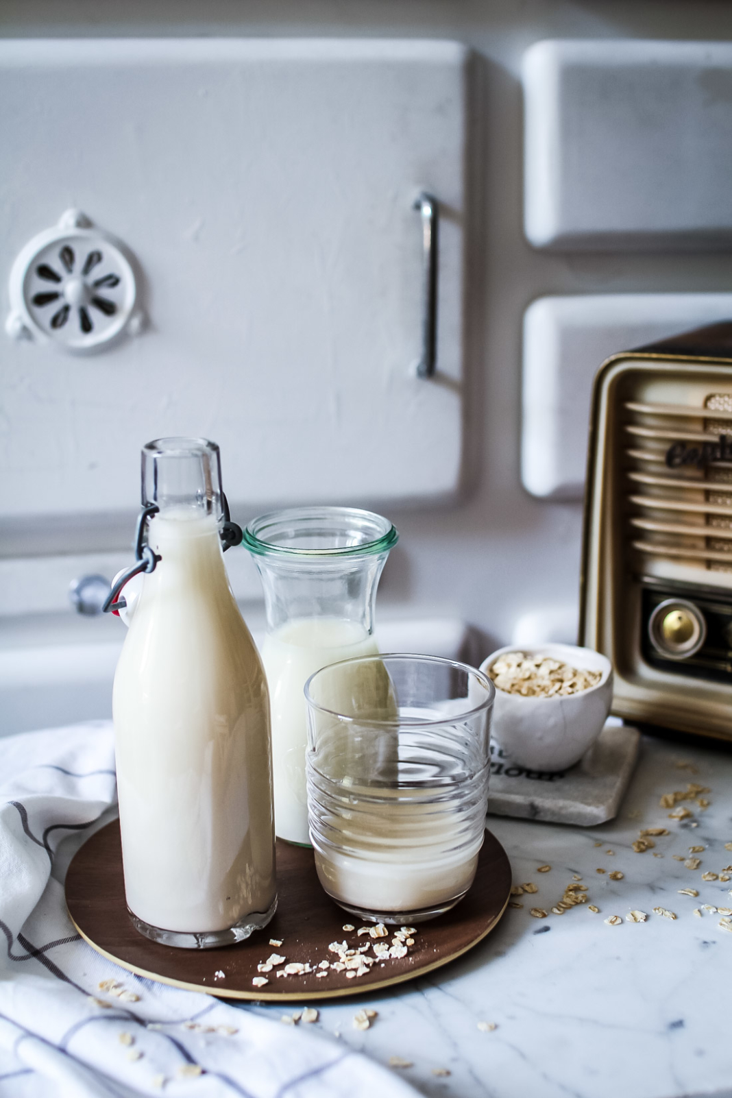 Comment faire son lait d’avoine maison ? La recette | Royal Chill ...